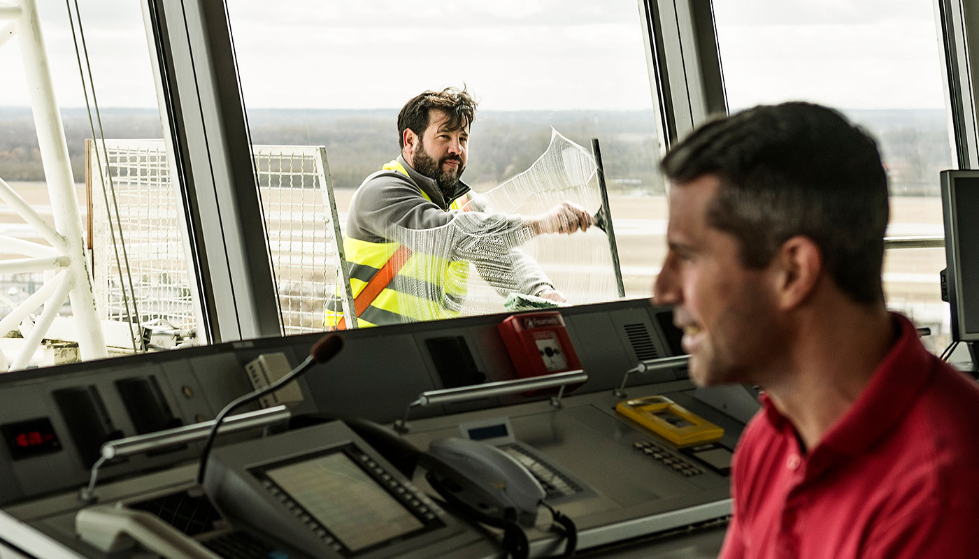 Apron Controller im Tower - Flughafen München